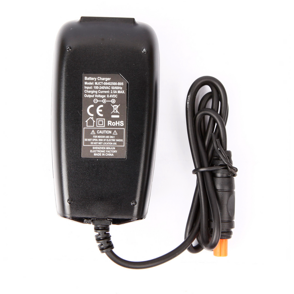 MJ-6073 - Charger - 4 Pin Plug